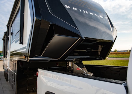 Gen-Y Hitch GH-8065AL Executive Torsion Flex Auto Latch Fifth Wheel to ...