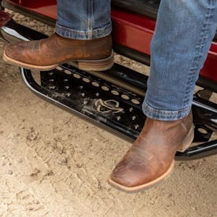 Ranch Hand RSD19HC1B4S Legend Running Steps