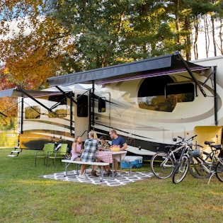 CURT 2021015191 Road Armor™ Shock-Absorbing Trailer Equalizer Tandem ...