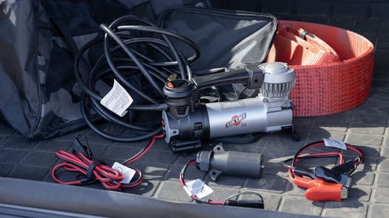 Air Lift 16188 Digital Portable Compressor