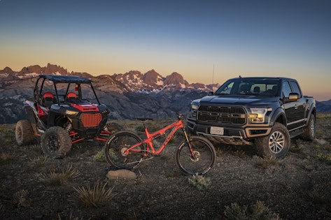 Fox Factory Inc 885-26-224 PERFORMANCE SERIES 2.0 SMOOTH BODY RESERVOIR ...